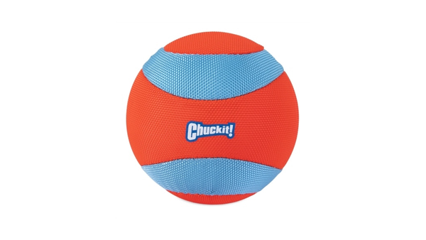 Chuckit Amphibious Floating Ball - Pet Naturals